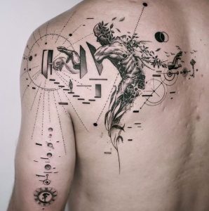 Tatuaggi sulla schiena: esempi, spiegazioni e foto per scegliere il più ...